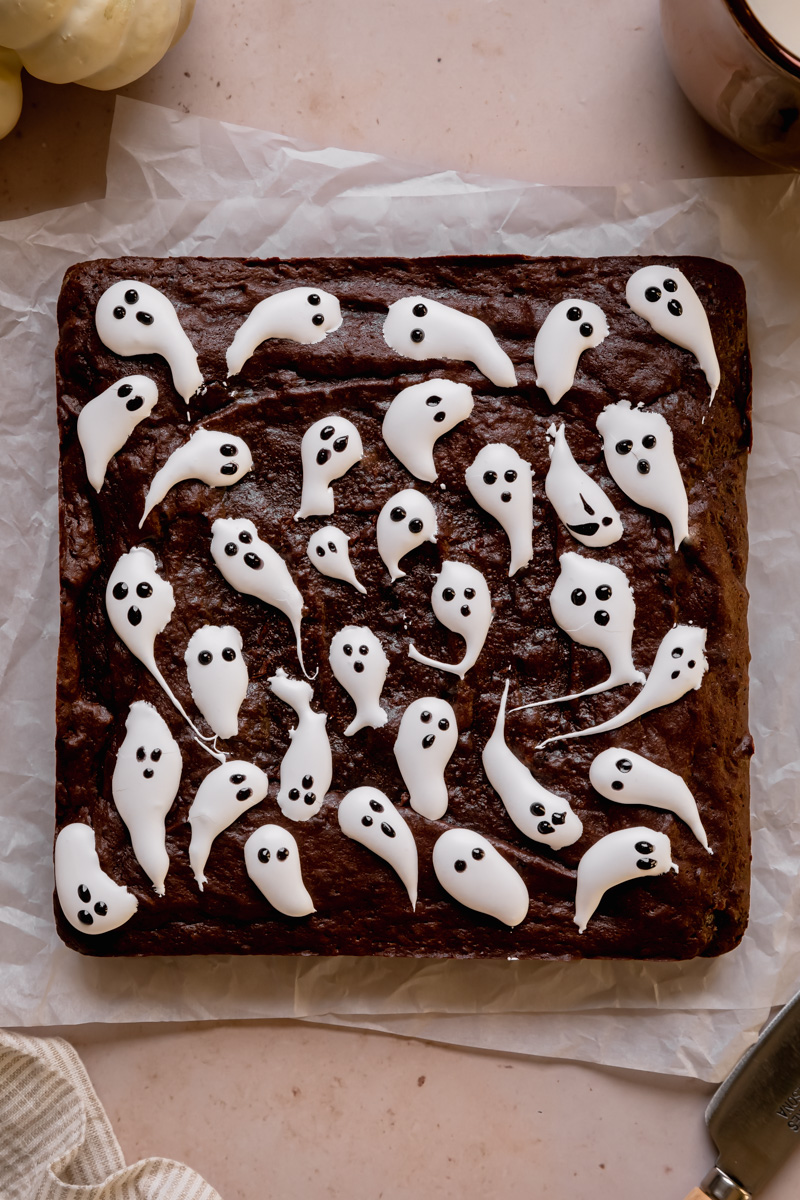 Pumpkin Marshmallow Ghost Brownies - Fanciful Eats